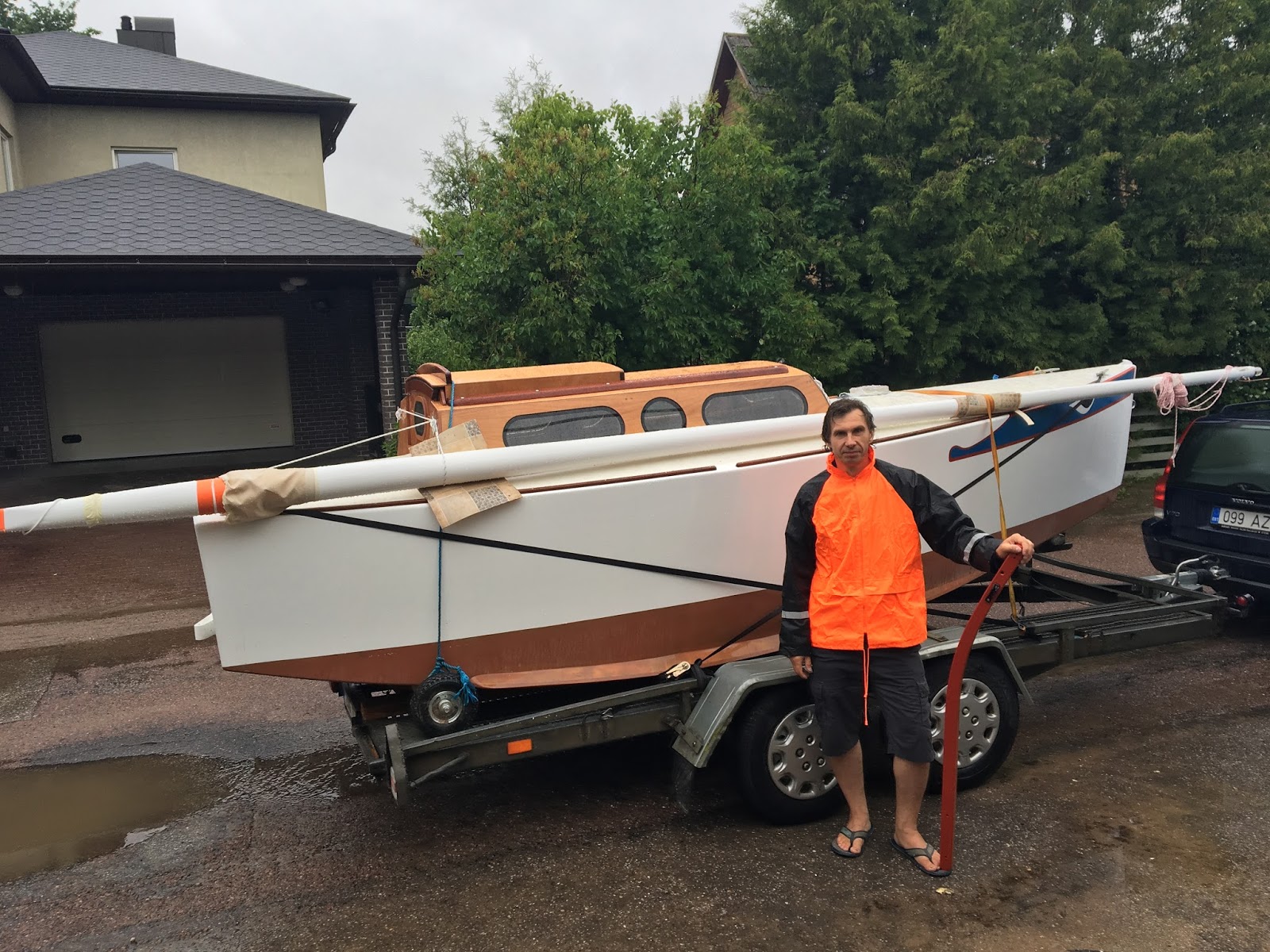 Building a chinese junk rigged Paradox sailboat: The launch