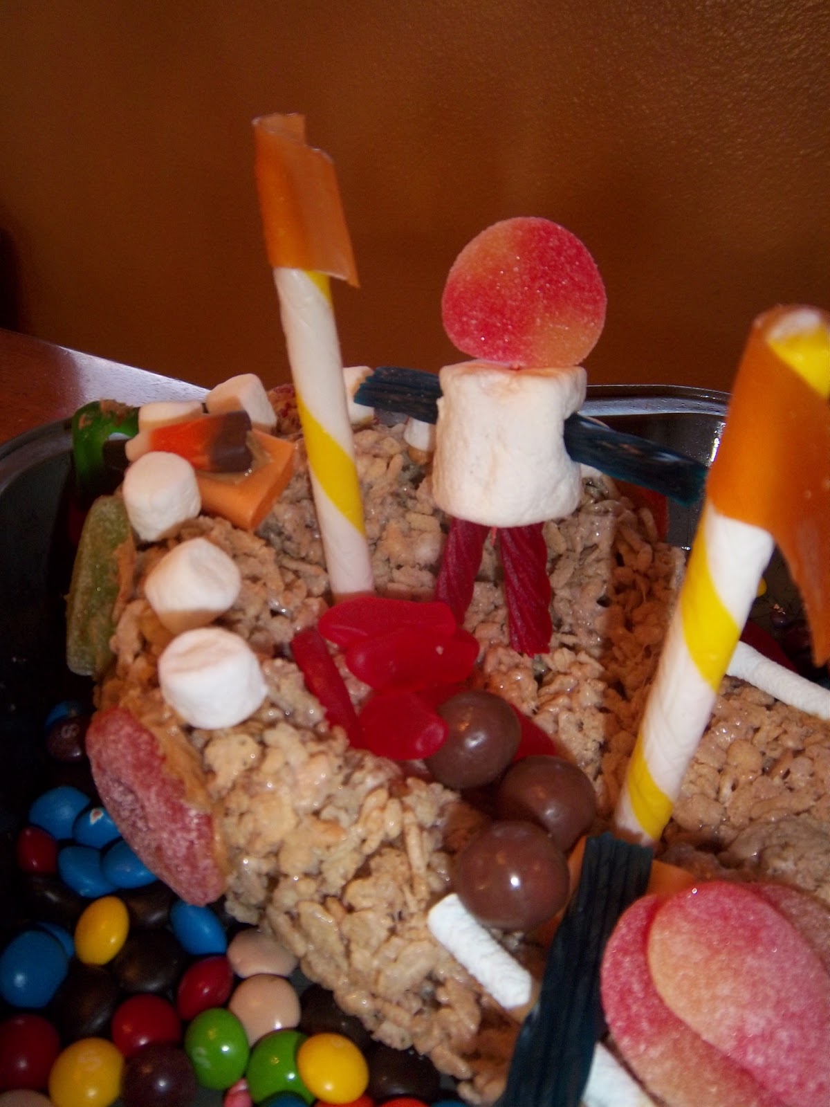 Kelso's Candy Dish: Candy Construction-Pirate Ship
