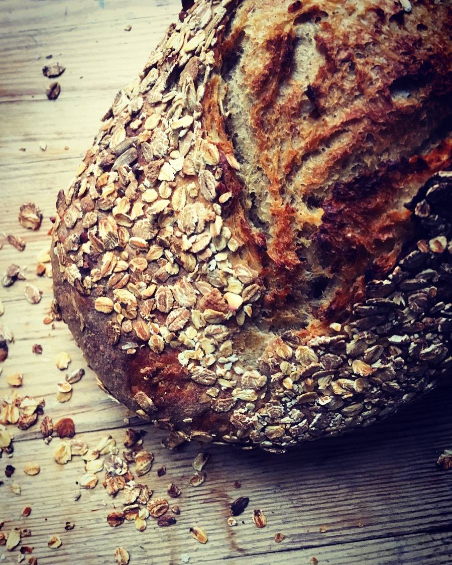 Kunster på køkkenbordet : Sådan tryller du dit gamle rugbrød om til et ...