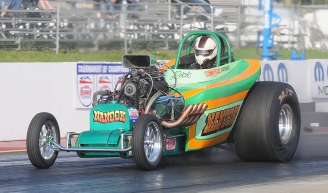 Drag Racing News Daily: Boychuk splits Funny Car battle at Mopar Nitro ...