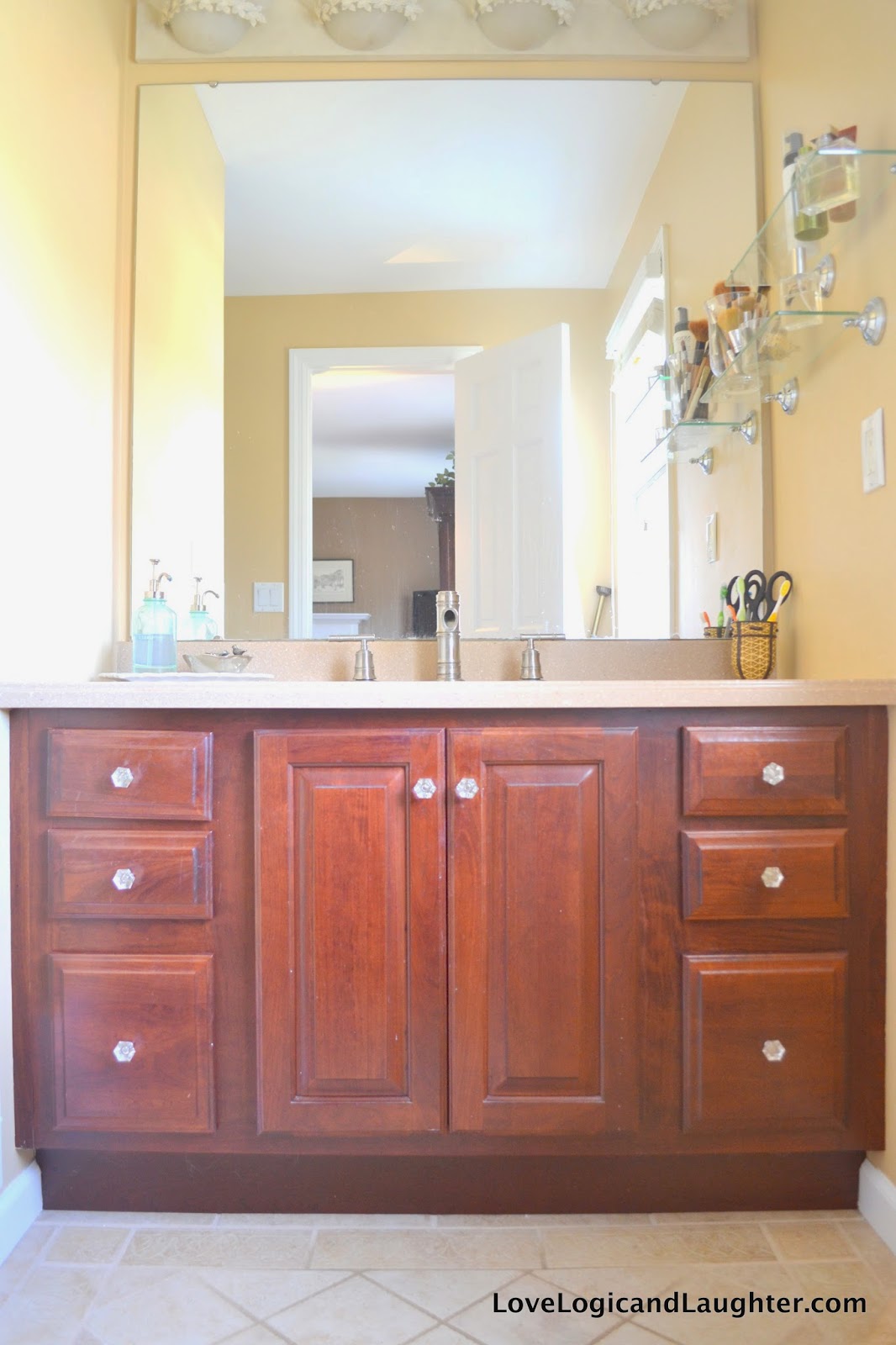 Make It Mommy: Between the Studs Storage - A Tutorial