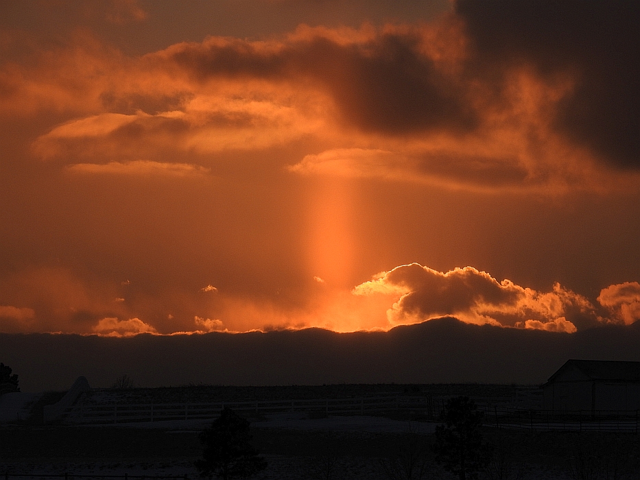 The Refiner's Fire Blog: Thoughts on Rainbows, Halos, and Glories