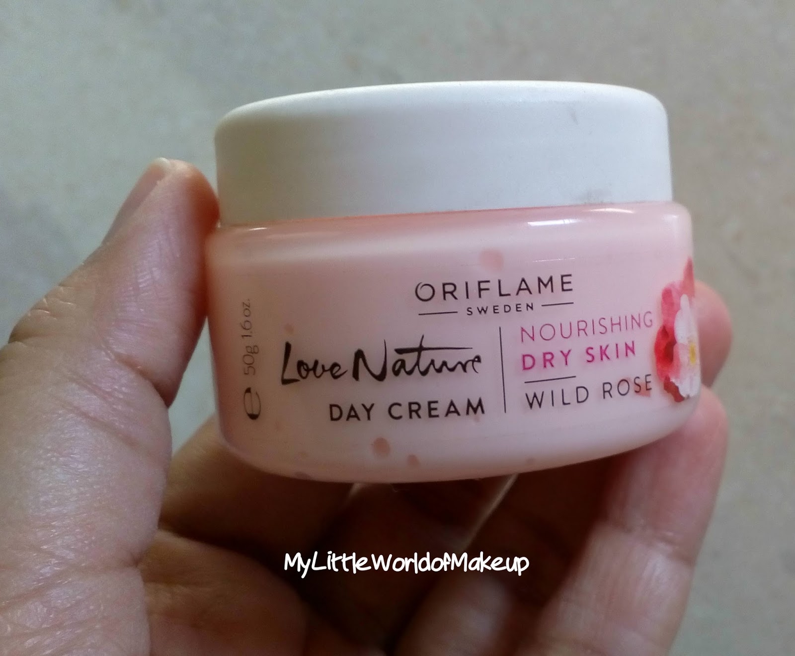 Oriflame Love Nature Nourishing Wild Rose Dry Skin Day And Night Cream Review
