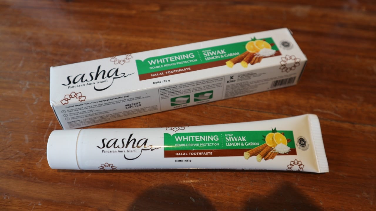 ANDIYANI ACHMAD: Waktunya Hijrah Bersama Sasha Toothpaste
