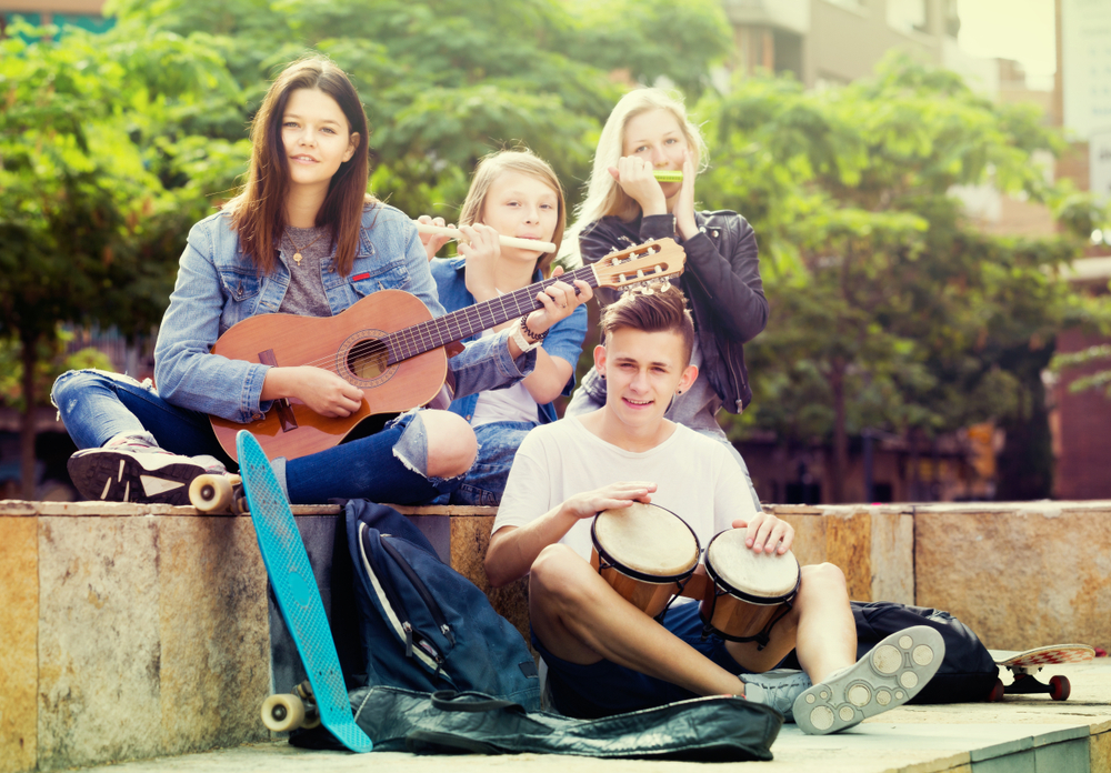 NickALive!: Nickelodeon Now Looking for Musical Acts to Take Part on ...