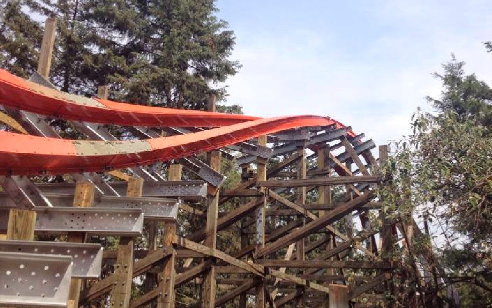 Medusa Steel Coaster se métamorphose à Six Flags México - PARKS Trip