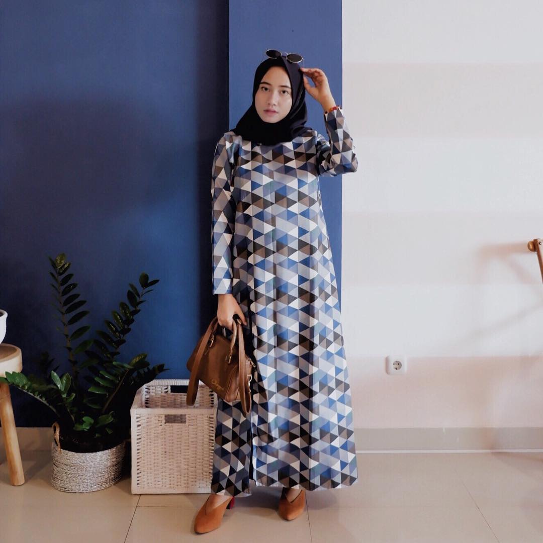 Outfit Baju Remaja Berhijab Ala Selebgram 2018