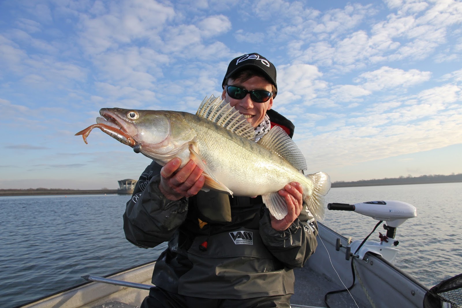 Sam Edmonds Fishing Blog: Targeting Grafham's big winter Zander with lures