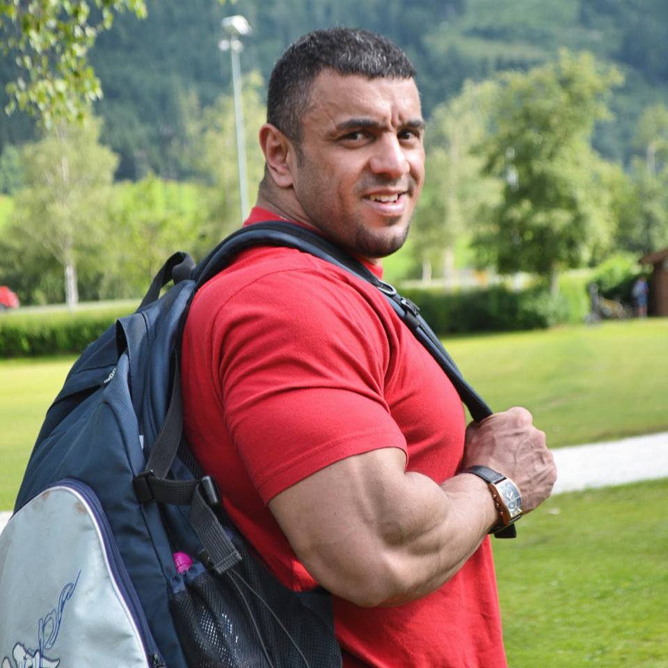 Muscle Lover: Bodybuilders with their clothes on