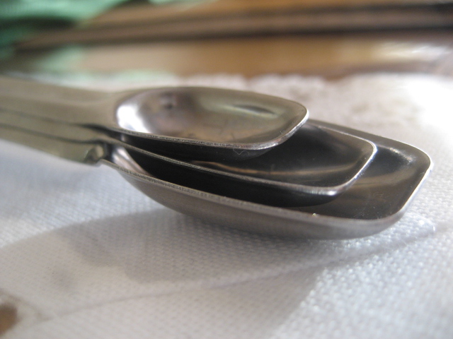 Six Balloons Vintage Delights: Foley Stainless Steel Measuring Spoons