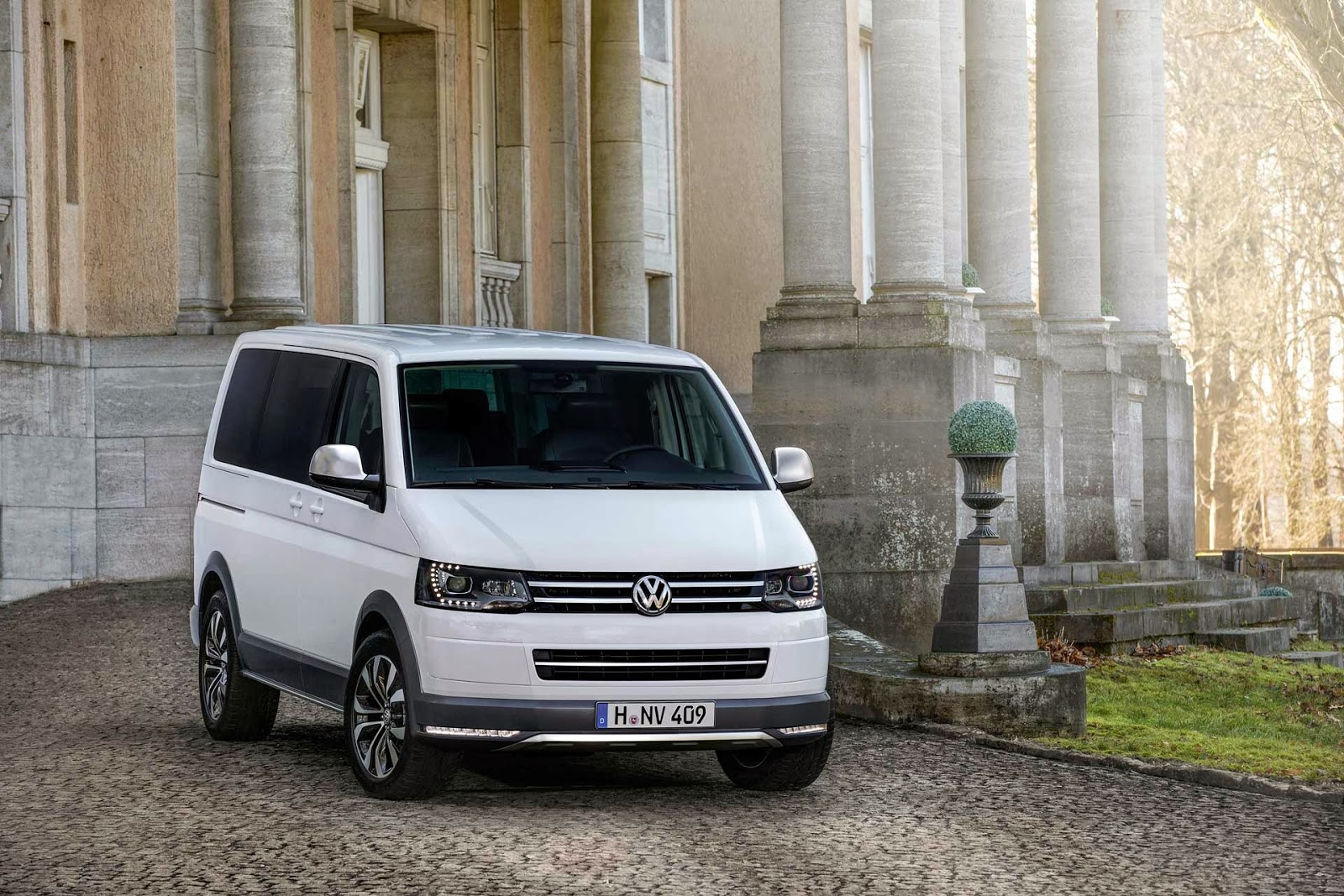 Volkswagen Multivan Alltrack Photos - Latest Auto Design