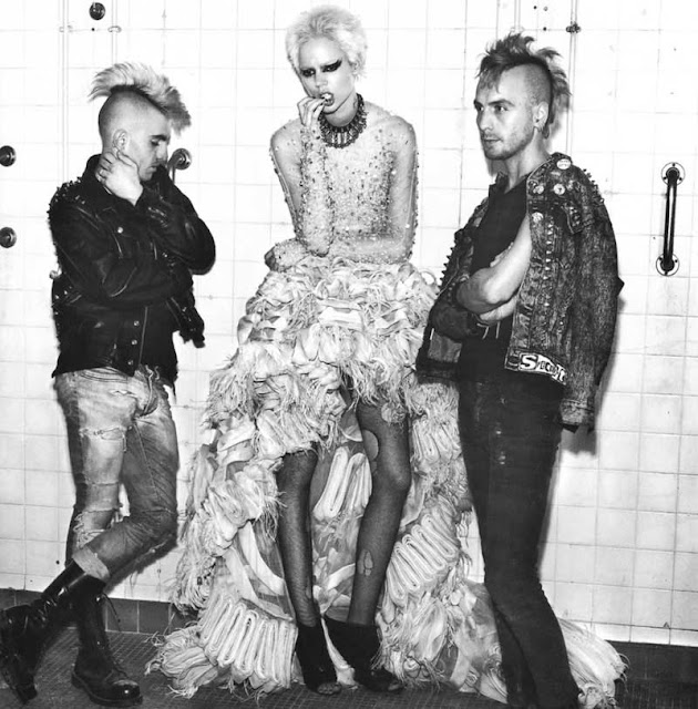 University of Vogue: Trickle-Up Fashion in the 21st Century & the ...