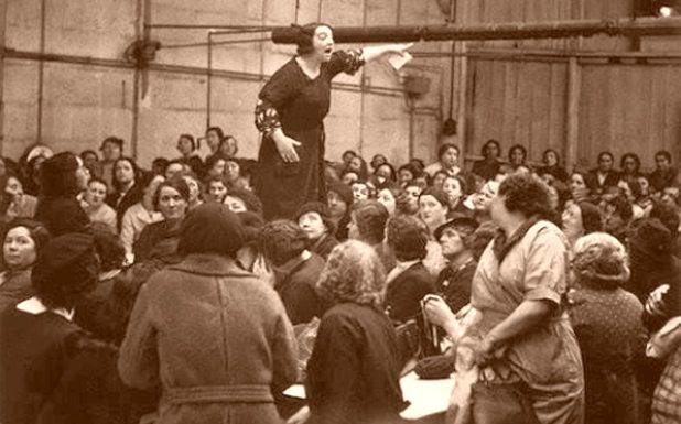 Mujeres luchan por la igualdad