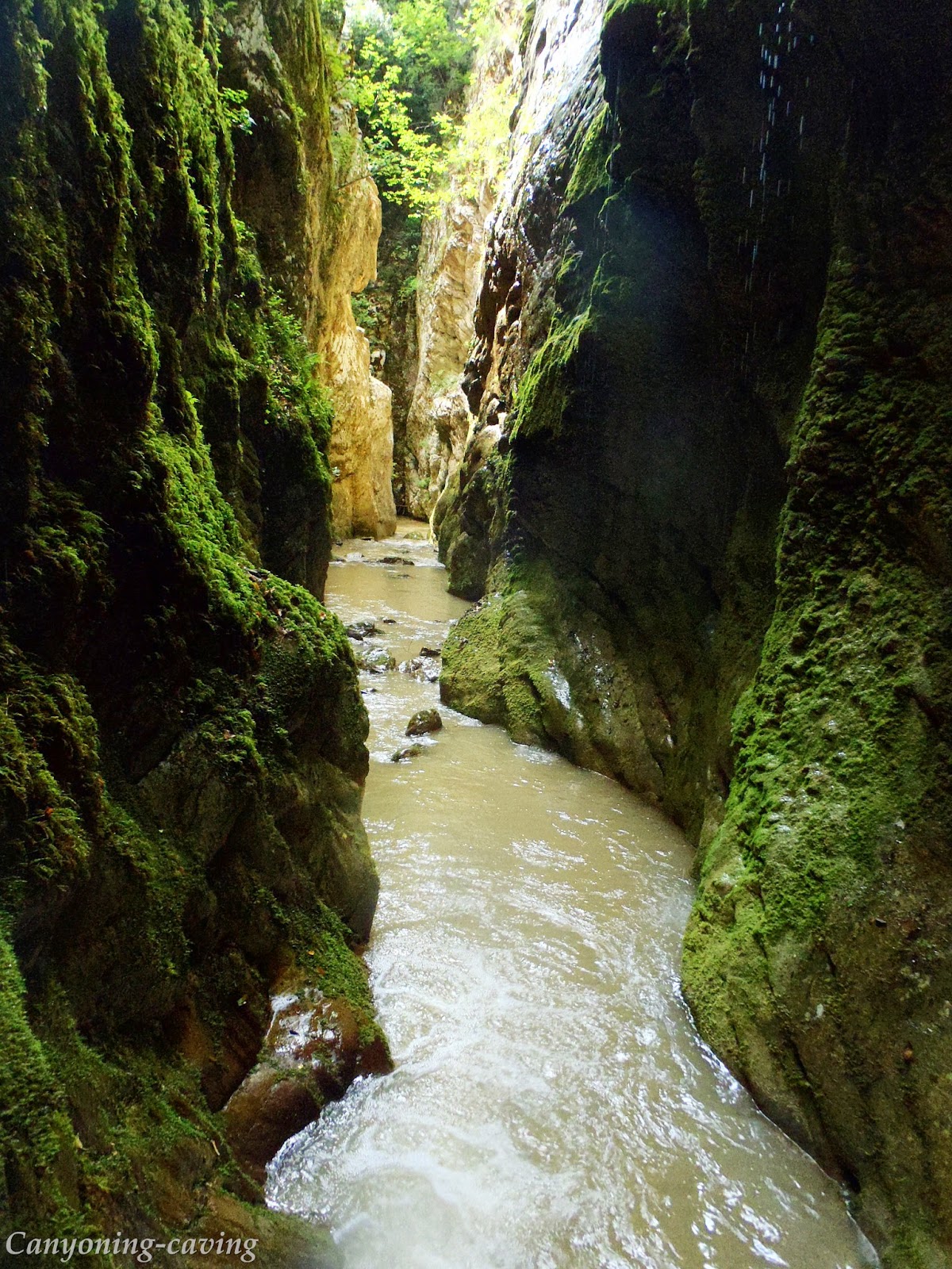 Canyoning - Caving: Φαράγγι Ροσκά, Ευρυτανία