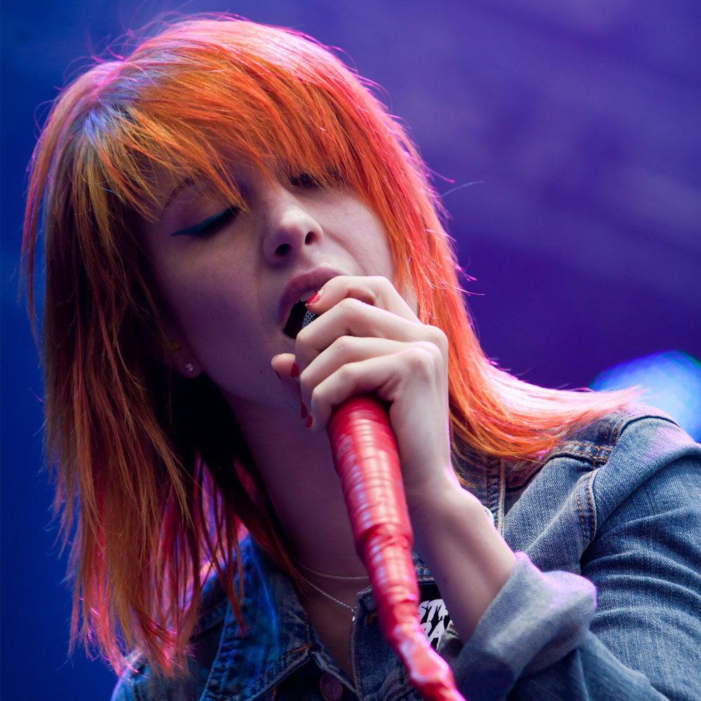 Emo Hair | Emo Hairstyles | Emo Haircuts: Hayley Williams fashion emo ...