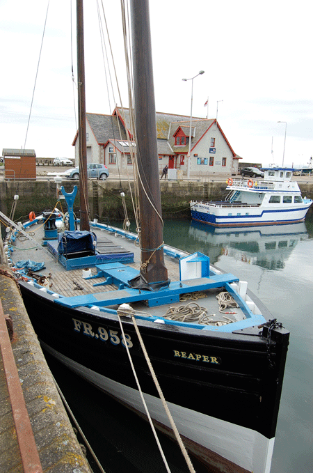 Off-at-a-Tangent: HERRING BOAT REAPER FR 958