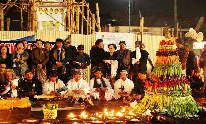 Akulturasi Islam Dengan Budaya Lokal | Rovic Foundation