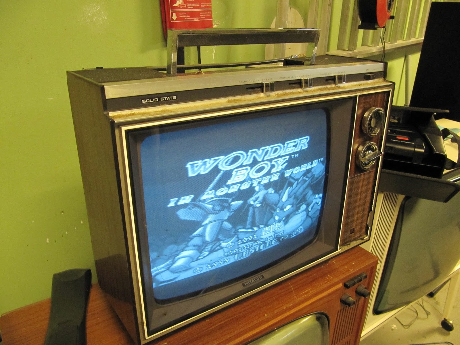 Tjock-TV: Hitachi TU-75-301