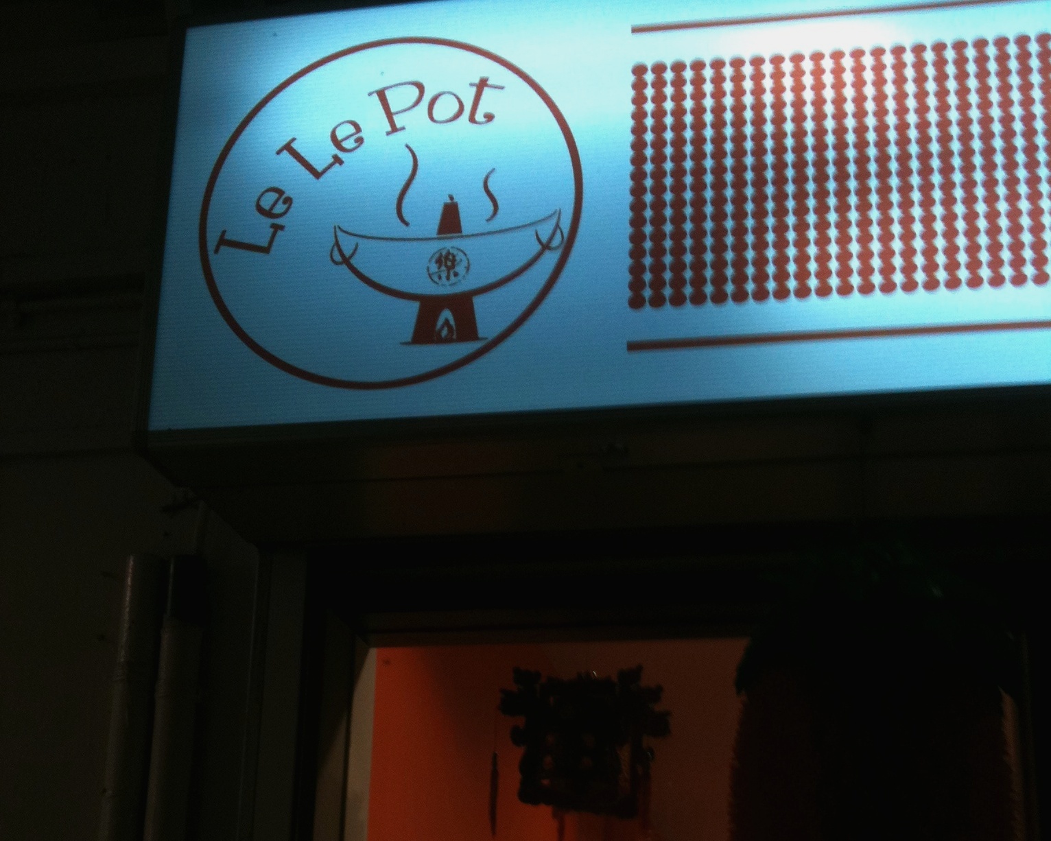 spice in wine: BYO wines to Le Le Pot at Seng Poh road