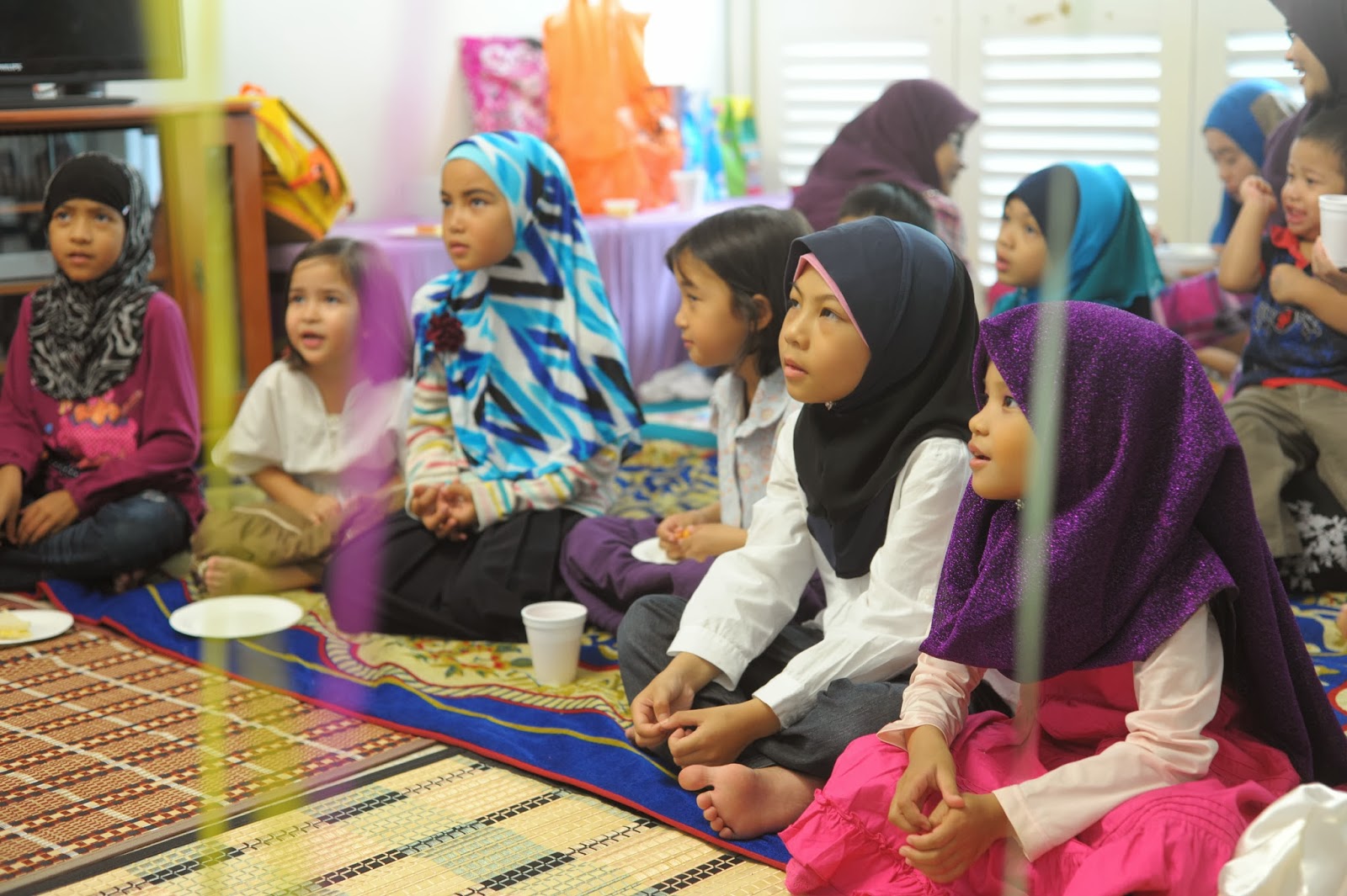 Pendidikan Awal Kanak-Kanak Dalam Islam, Keibubapaan dan Famili: Bercerita