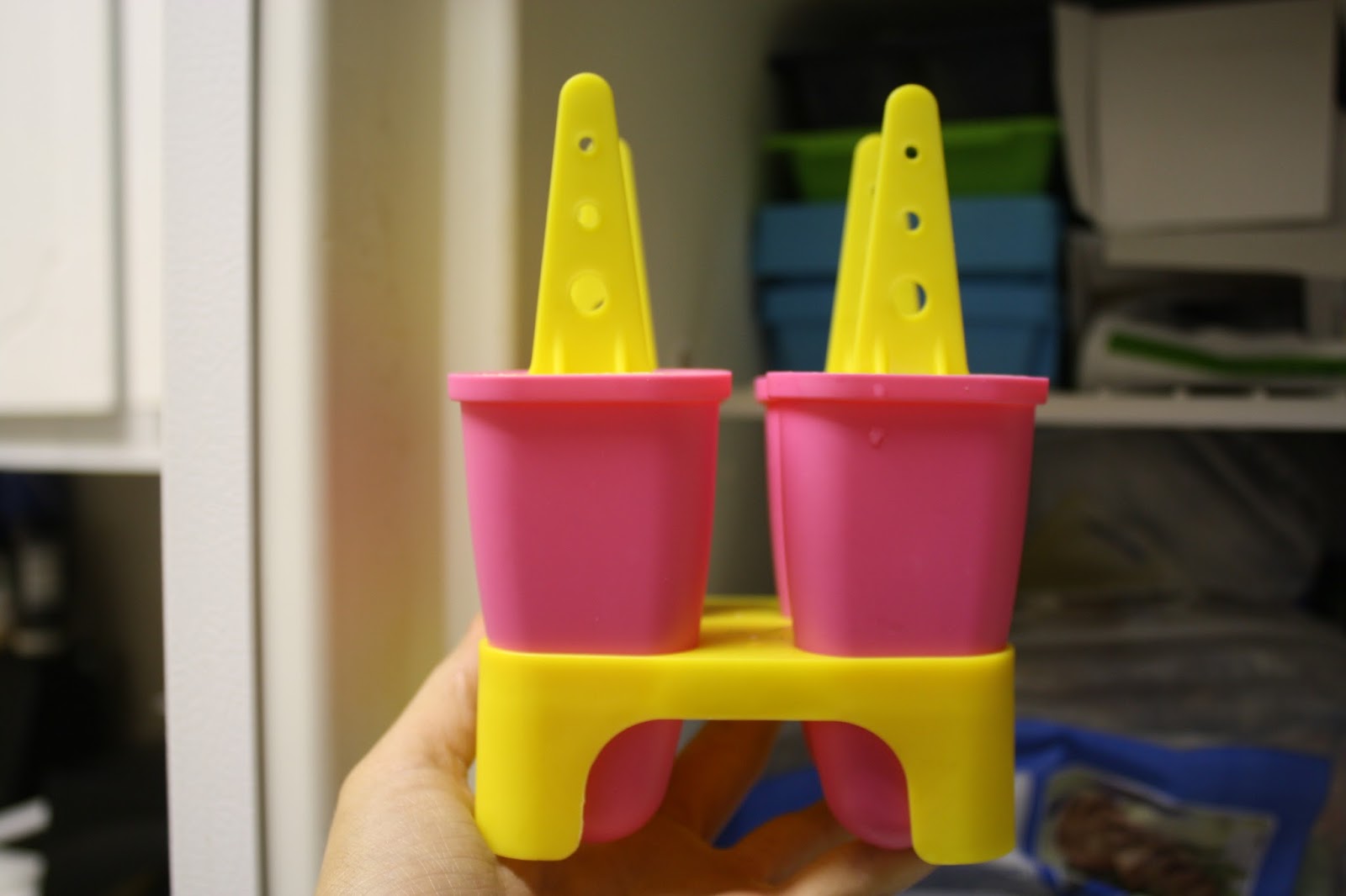 The Daily Sugar: Recipe: Gummy-Bear Popsicles