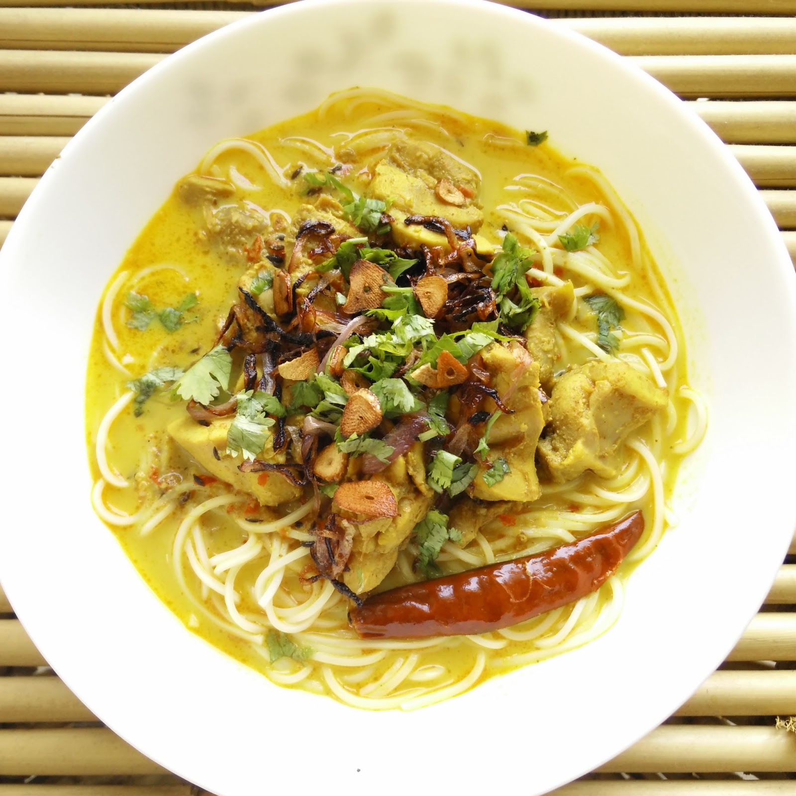 Purple Cinnamon and Salt: Khao Suey