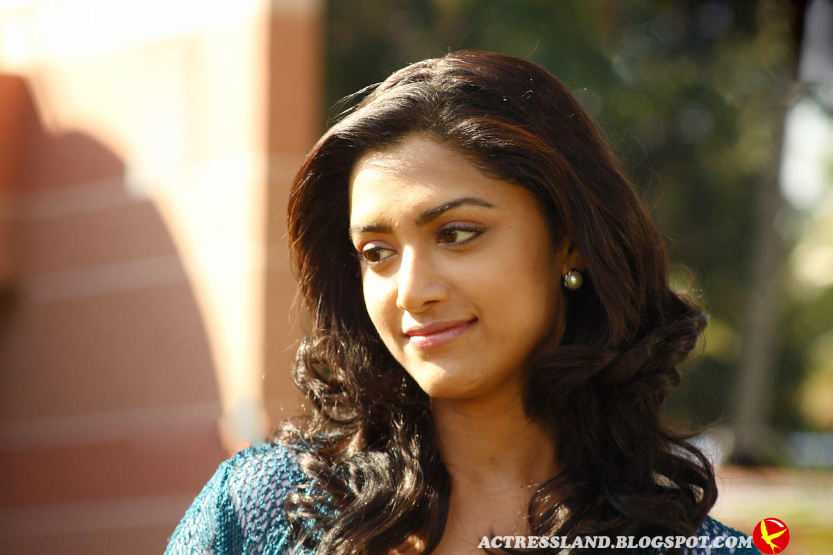 MAMTHA MOHANDAS WALLPAPERS | ACTRESS WALLPAPERS