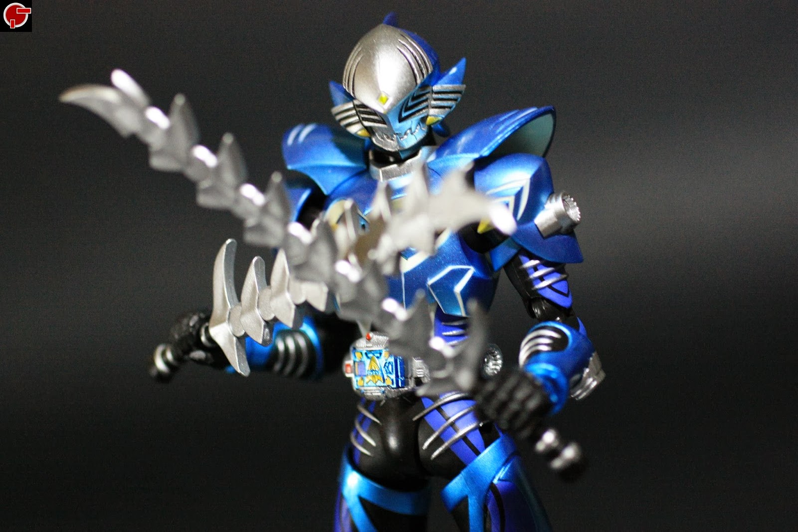 Firestarter's Blog: Toy Review: S.H. Figuarts Kamen Rider Abyss