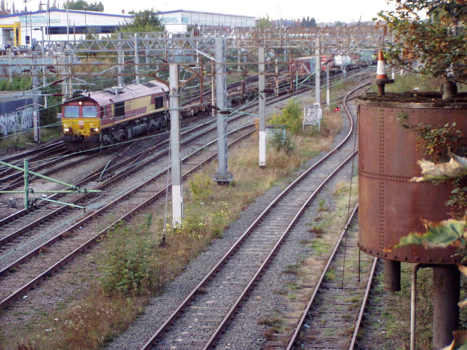 'Along These Tracks' Train Photos Site : Photo Class 66117 EWS Diesel ...