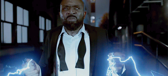 [CCIndicação/Crítica] Expectativas após o primeiro episódio de Black ...