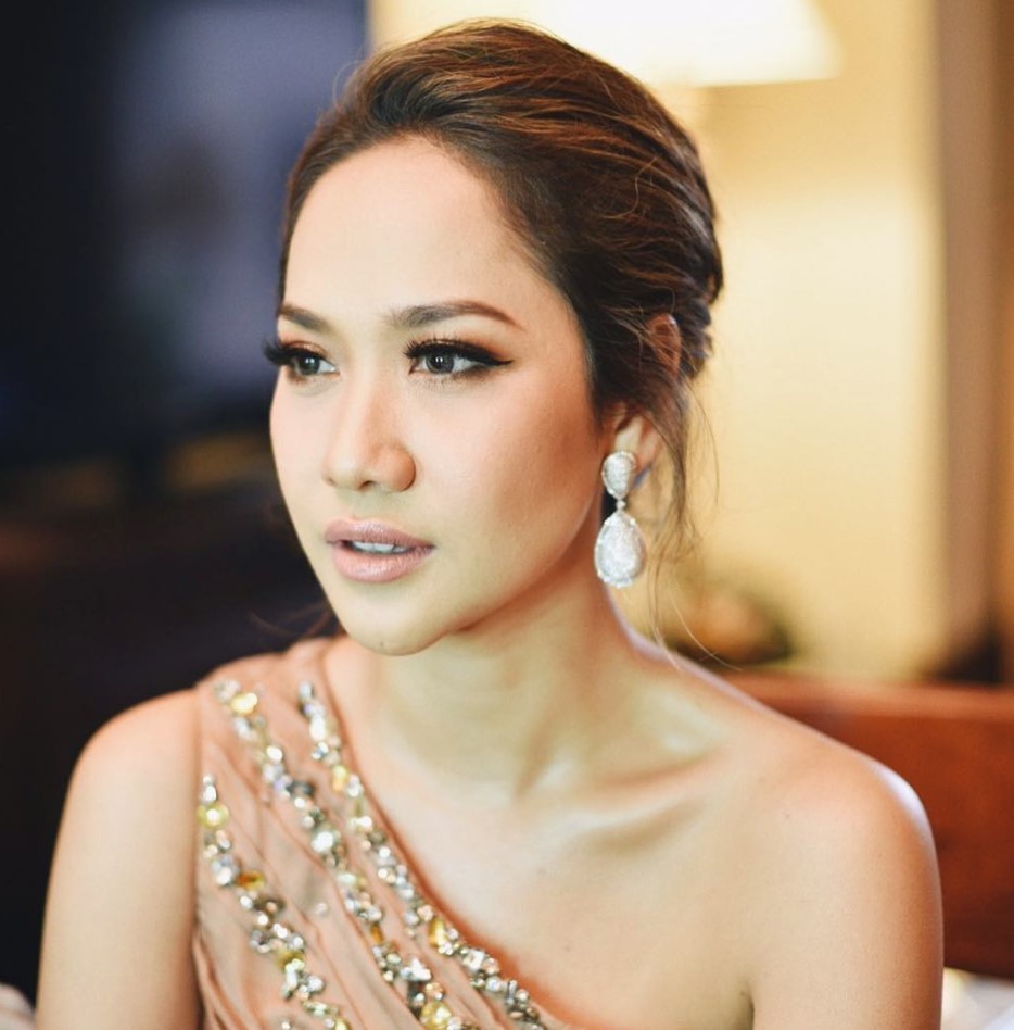 √ 37 Model Rambut Wisuda untuk Rambut Pendek yang Cantik dan Energik ...