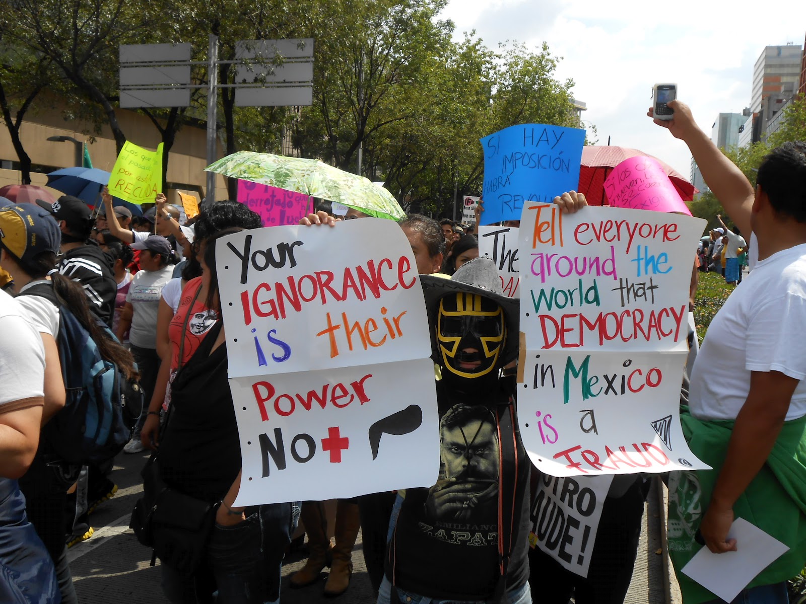 MEChA de Yale Blog: July 2012