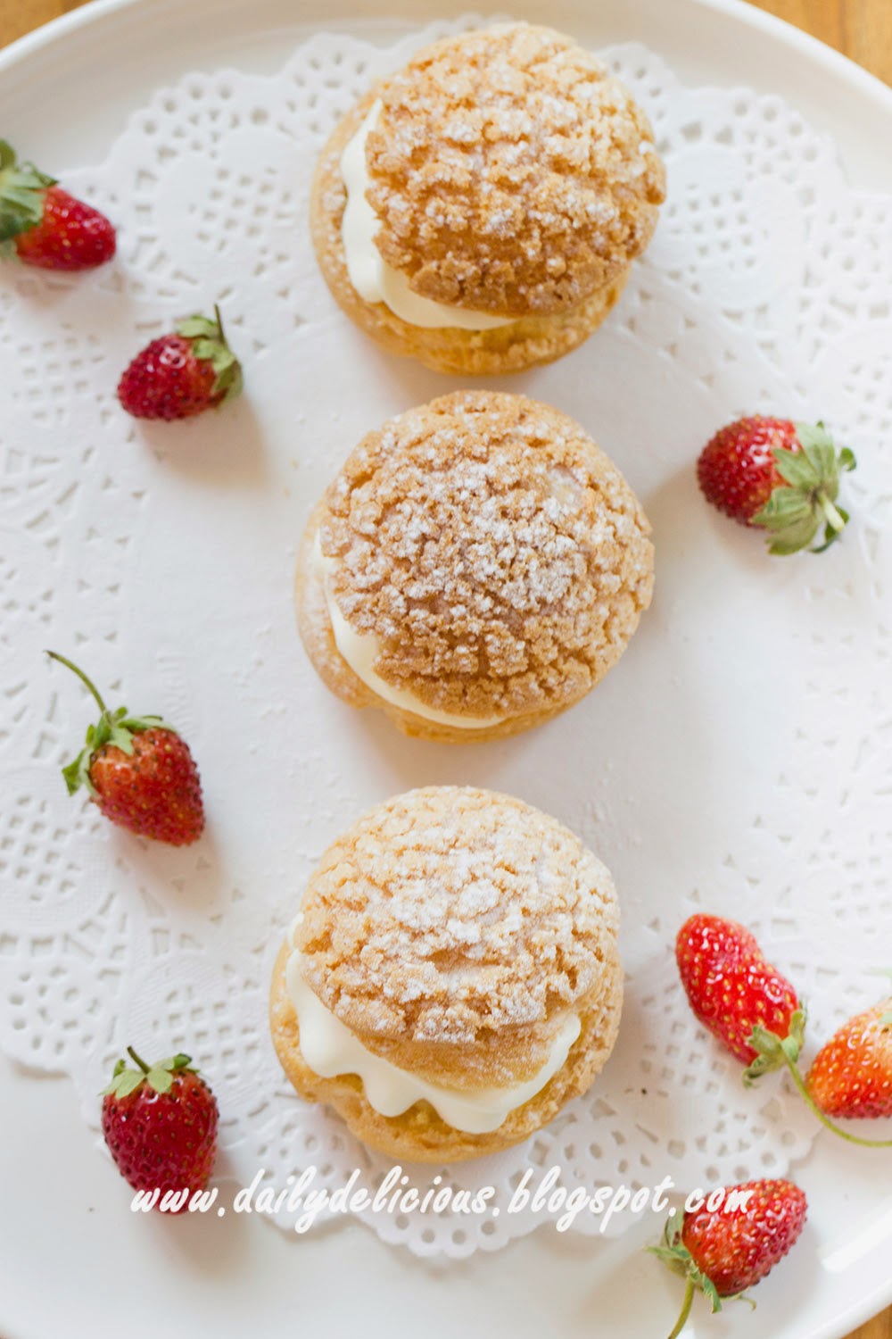 dailydelicious: Three Flavors Choux cream: One recipe three variations