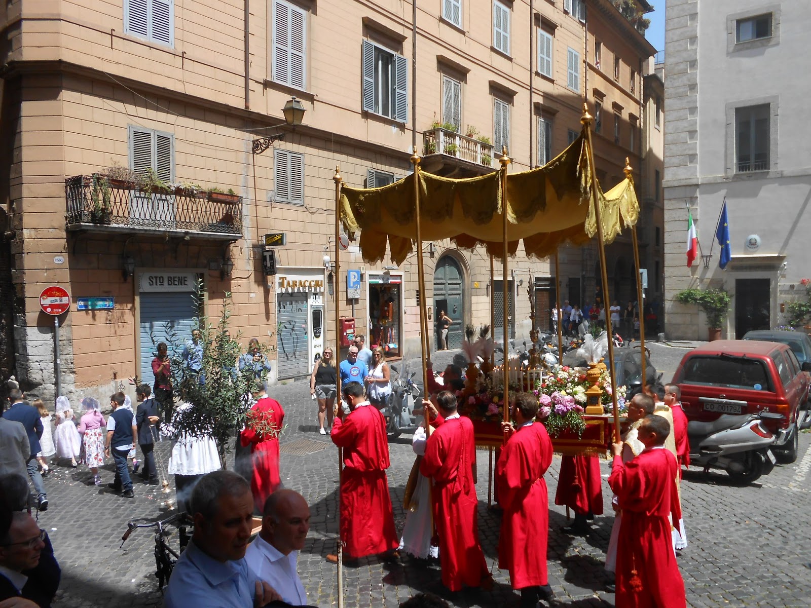 New Liturgical Movement: Corpus Christi Procession in Rome