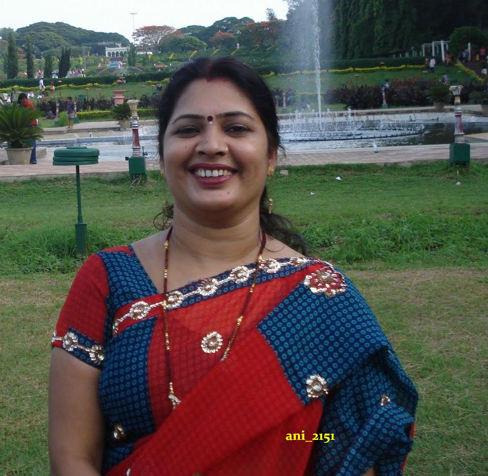 Beautiful Fatty Aunties - fat-tamil-aunties