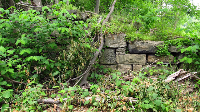 Old Industry of Southwestern Pennsylvania : A Trip Through Packsaddle Gap