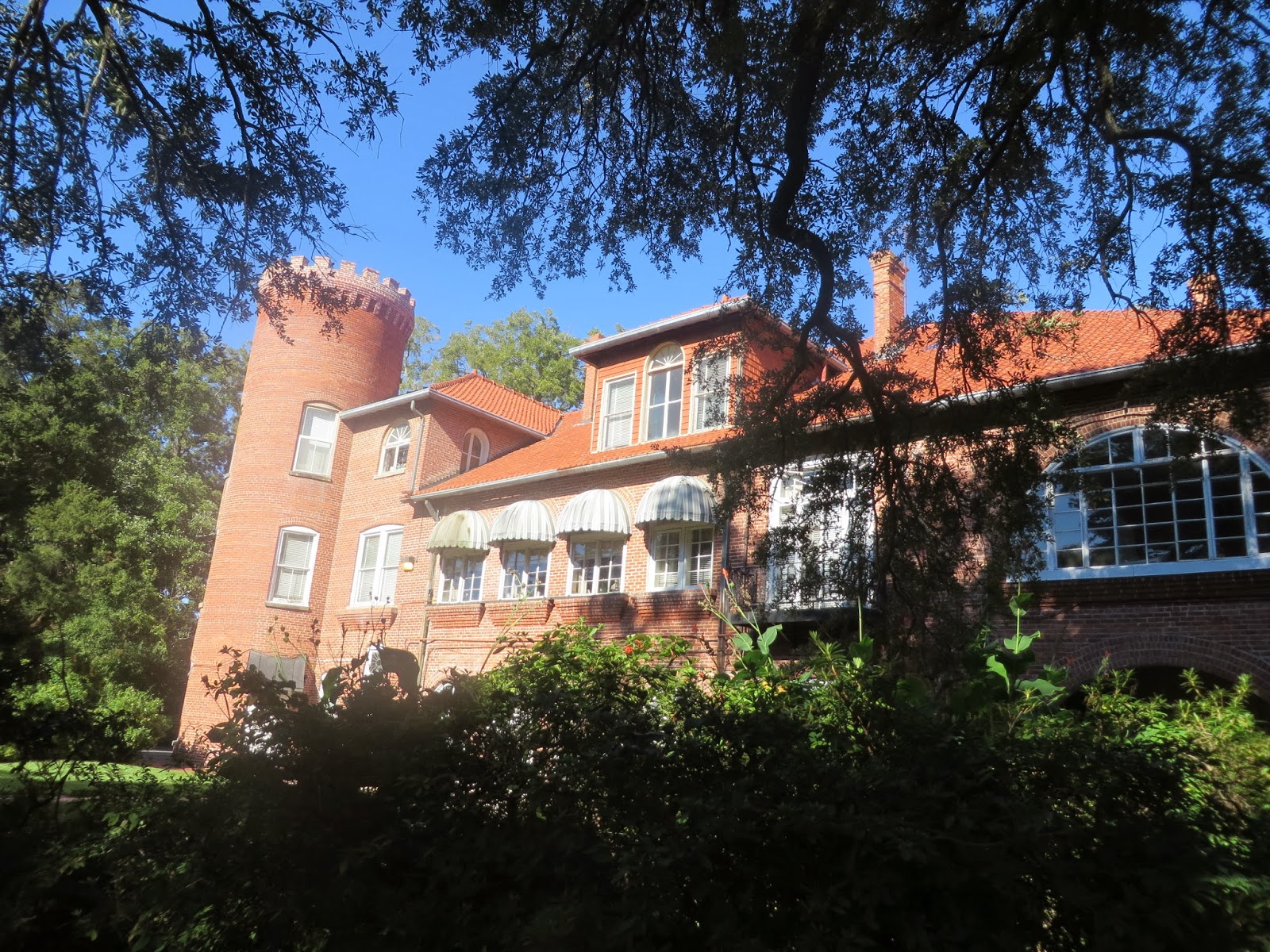 PrunePicker: High Tea with the English Speaking Union at Layton Castle ...
