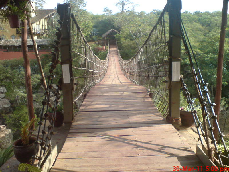 Camera Kenya: Rolf's place