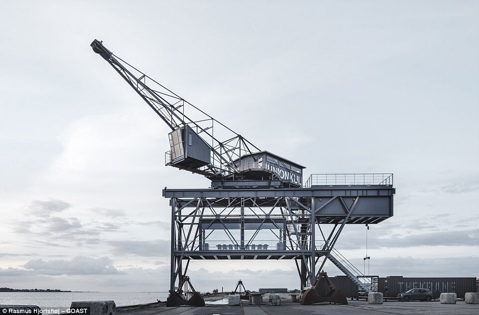 Στο εσωτερικό του πολυτελούς «The Krane»: Από τα πιο παράξενα ...