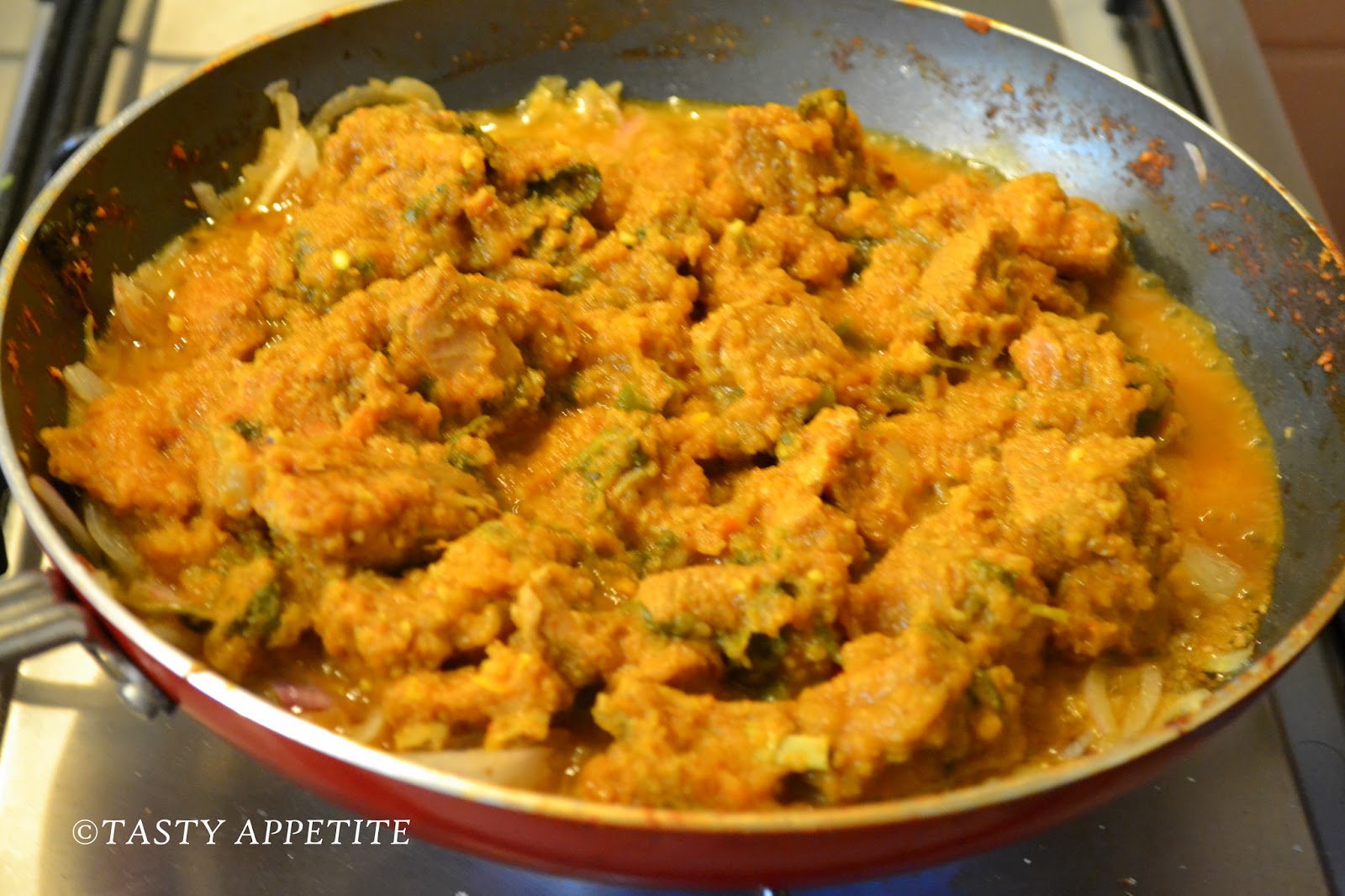 How to make Chettinad Mutton Fry / Kari Varuval / Spicy Mutton Fry ...