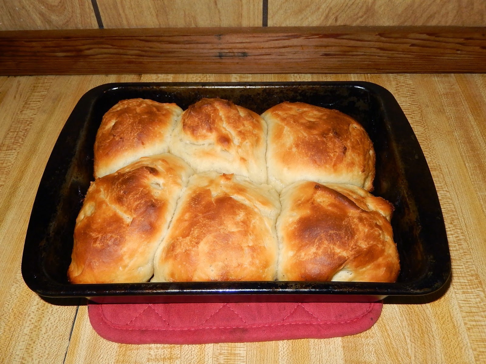 Powell River Books Blog: Cabin Baking: Buttery Sourdough Pan Rolls