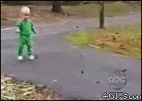 Arkadaşlar hazır mıyız?: Yardıran Bebek Gifleri