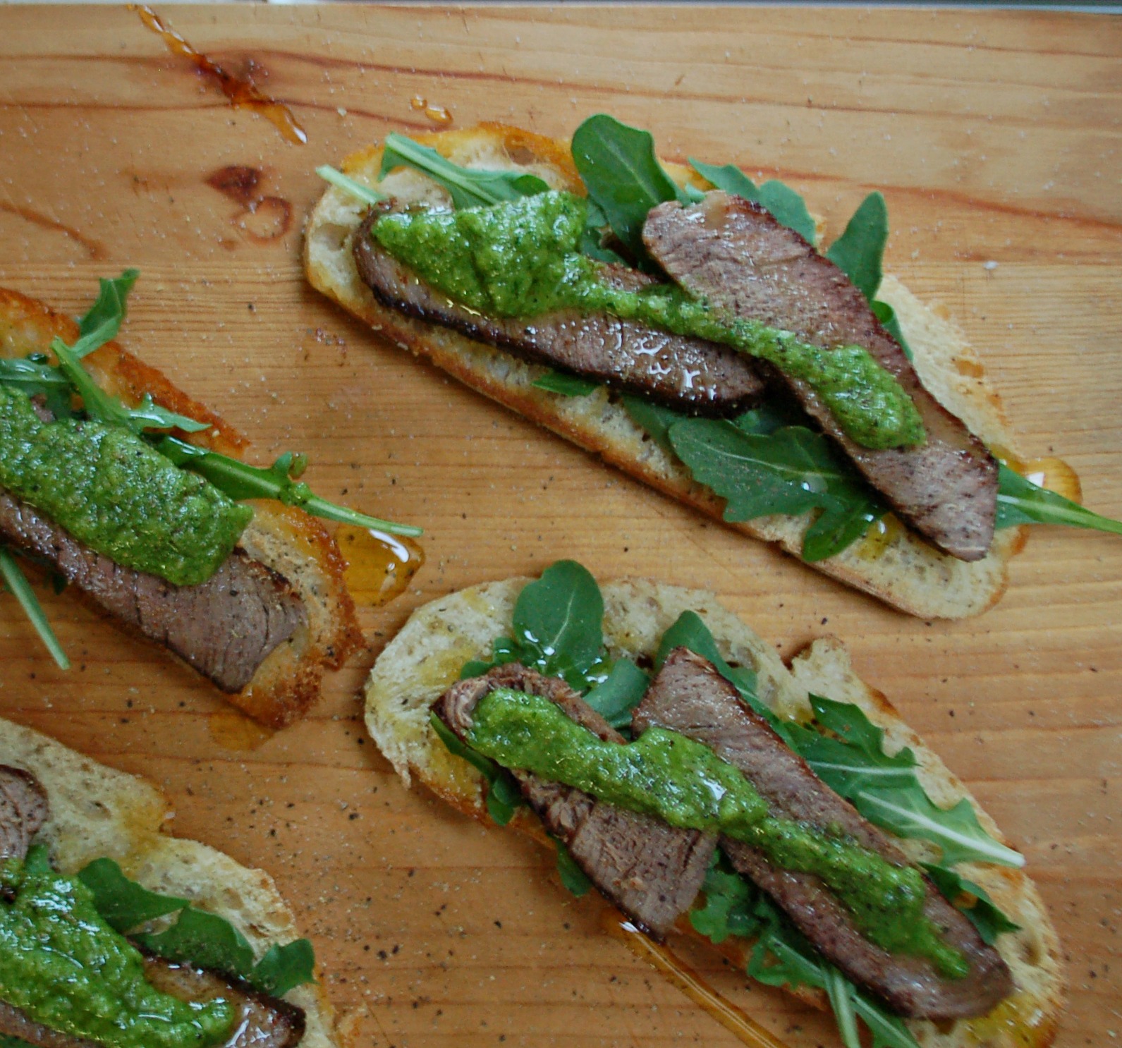 The Spice Garden: Beef Fillet Crostini with Arugula Pesto - Couch ...