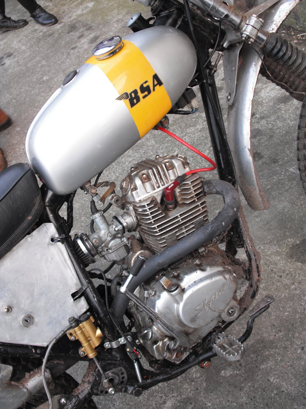 Auld Kawas an Stuff: BSA B25?