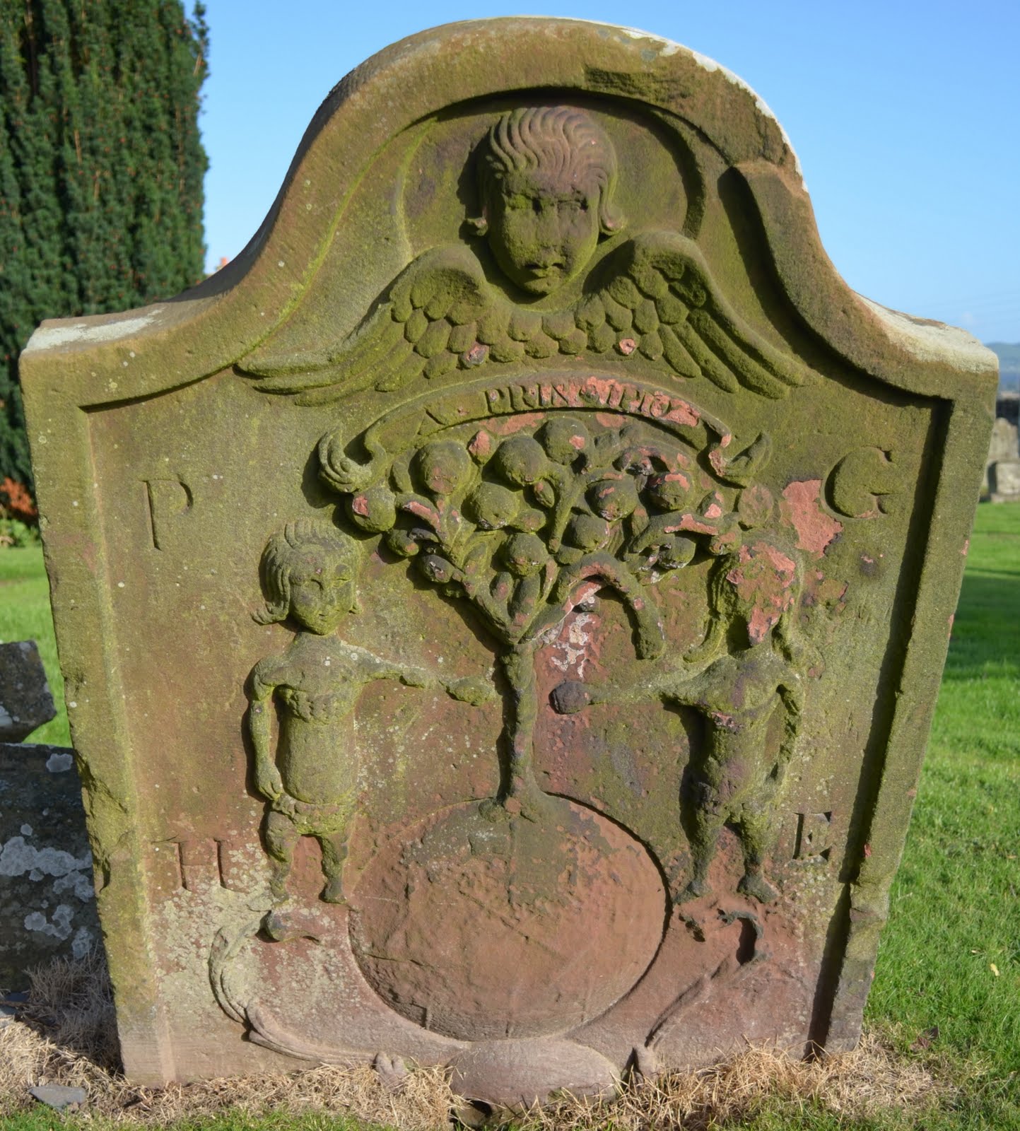 Tour Scotland: Tour Scotland Photographs Old Gravestones Kinfauns ...