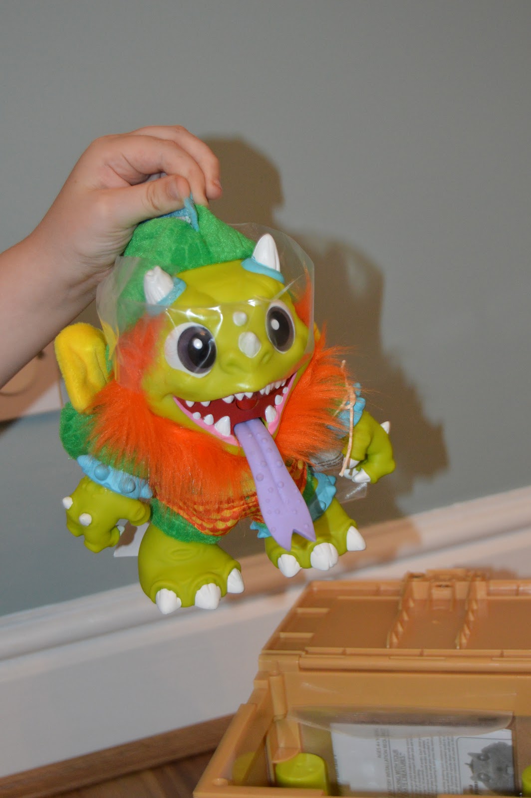 Playdays and Runways: Review | Crate Creatures Surprise Sizzle