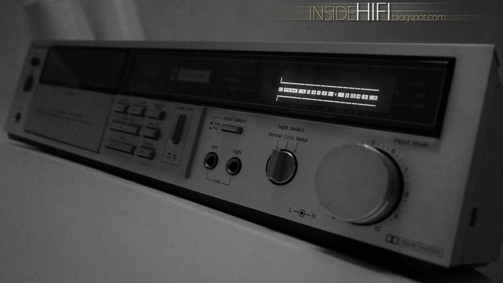 Inside Hi-Fi: Technics RS-M216