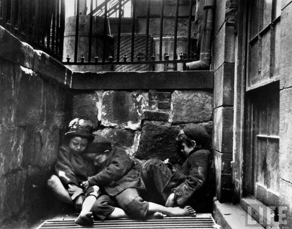 Archivos del pentagrama: Jacob August Riis. Cómo vive la otra mitad