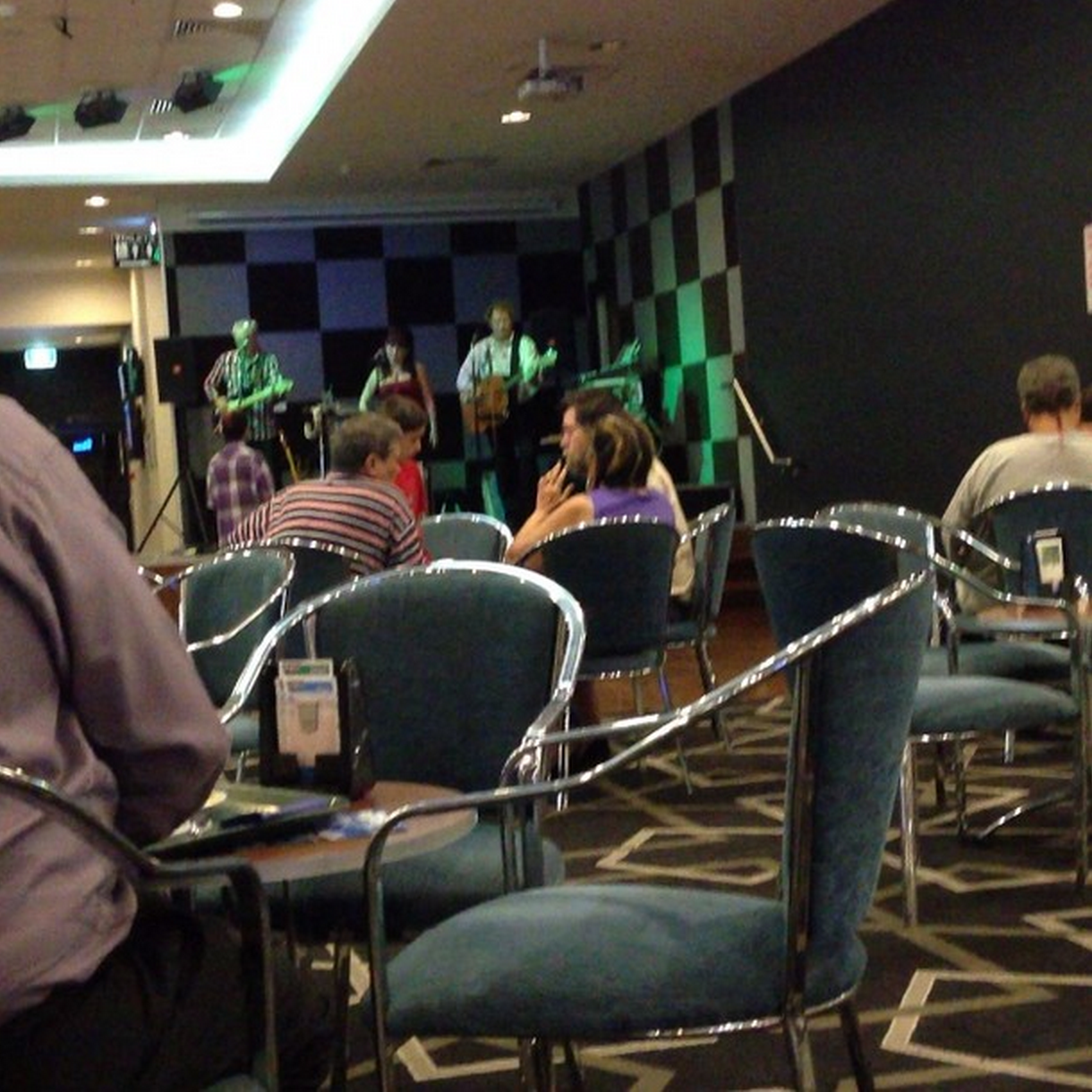 Redlands RSL, Cleveland - Roast of the day $10.90 - An Instant On The Lips