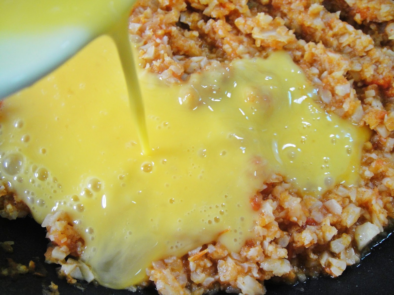 Maryam's Culinary Wonders: 1082. Qatari Cauliflower-Tomato Eggs